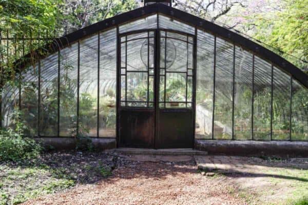 How To Build A Pit Greenhouse